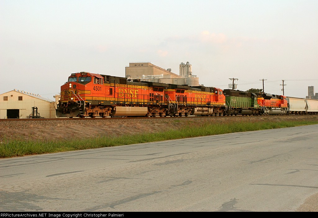 BNSF 4501, 4810, 7128, and 9301
